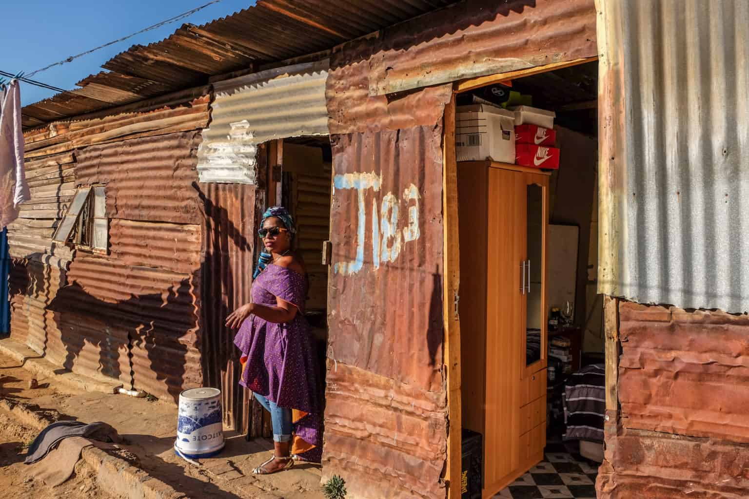 Visiting a Township in South Africa – A Guided Tour of Kayamandi in ...